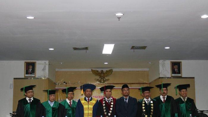 Prof Rahman Rahim Penguji Eksternal Ujian Promosi Doktor Muhammad Ali ...