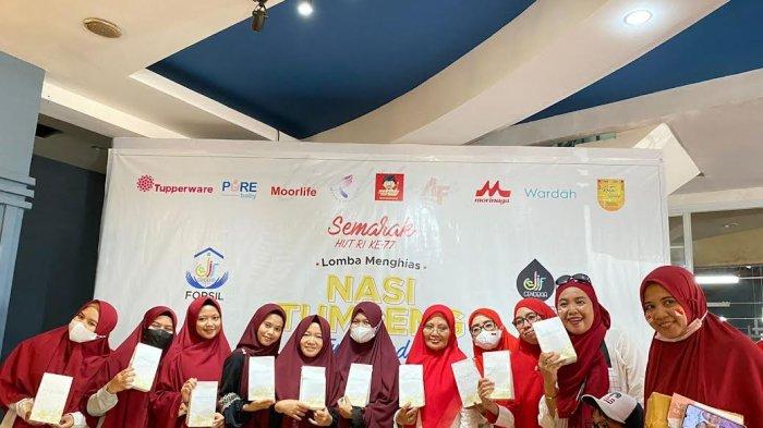 Foto Meriahkan HUT RI ke-77, Wardah Gelar Lomba Menghias Nasi Tumpeng - Tribun-timur.com