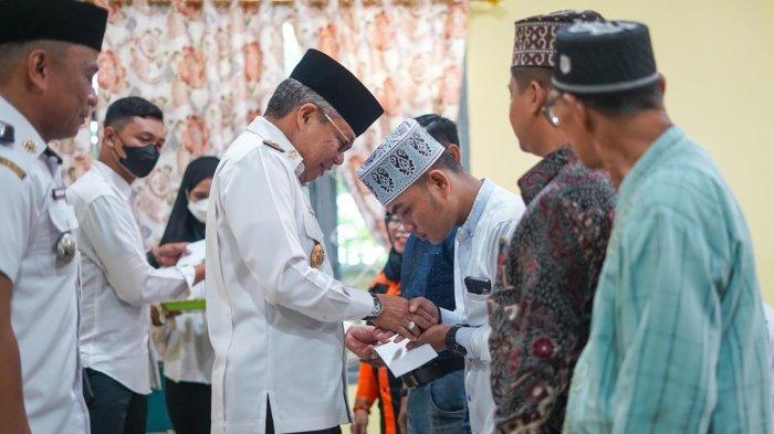 Kawal Kamtbmas, Taufan Pawe Bagikan Insentif untuk 400 Mitra Pemkot Parepare dari RTRW hingga ...