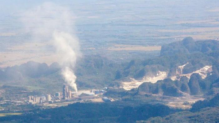 FOTO: Aktifitas Pabrik Semen Tonasa dari Ketinggian - Tribun-timur.com