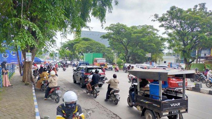 Kondisi Jalan Sultan Alauddin Makassar Jelang Demo Hari Anti Korupsi - Tribun-timur.com
