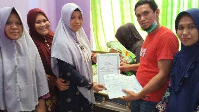 Balada Capil Luwu Timur, Bayi Baru Lahir Langsung Terima Akta Kelahiran ...