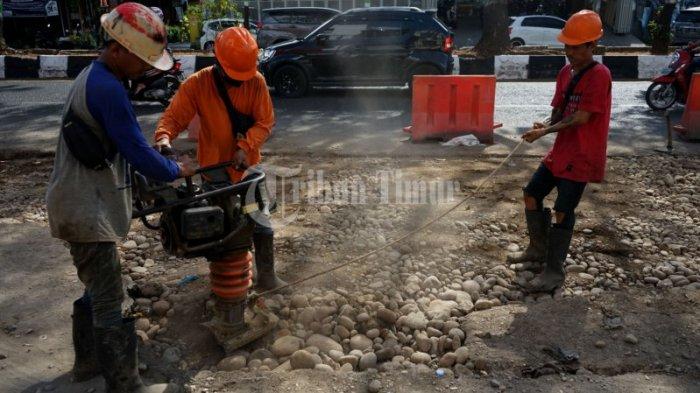 FOTO: Perbaikan Jalan Veteran Selatan - Tribun-timur.com