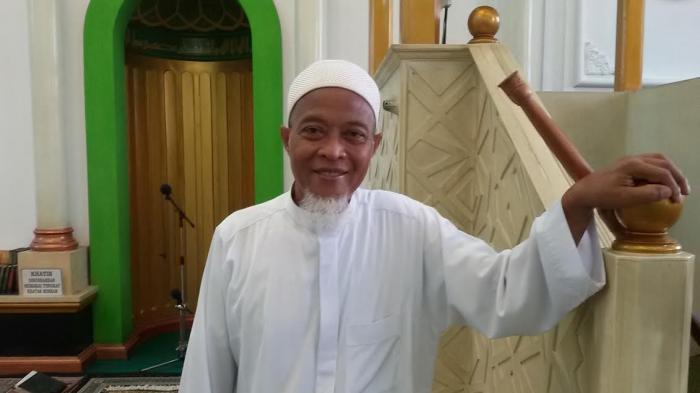 30 Tahun di Madina, Abdul Azis Bangun Masjid Ijabah - Tribun-timur.com