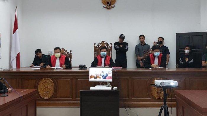 Adit Prayoga Pembunuh Yusuf Katubi Divonis 20 Tahun Penjara - Tribun-timur.com