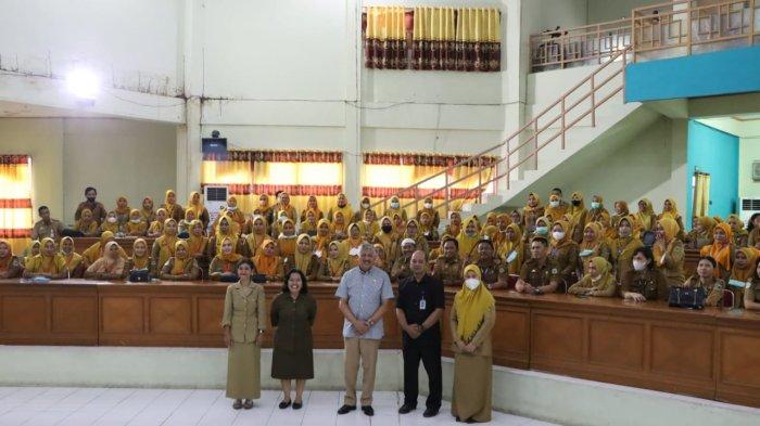 484 PTT Tenaga Kesehatan Terima SK, Bupati Pinrang: Jangan Tolak Pasien Hanya Soal Administrasi ...