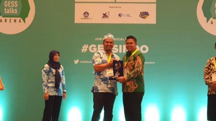 Yasir Machmud Juga Terima Penghargaan Anugrah Pendidikan Indonesia dari ...