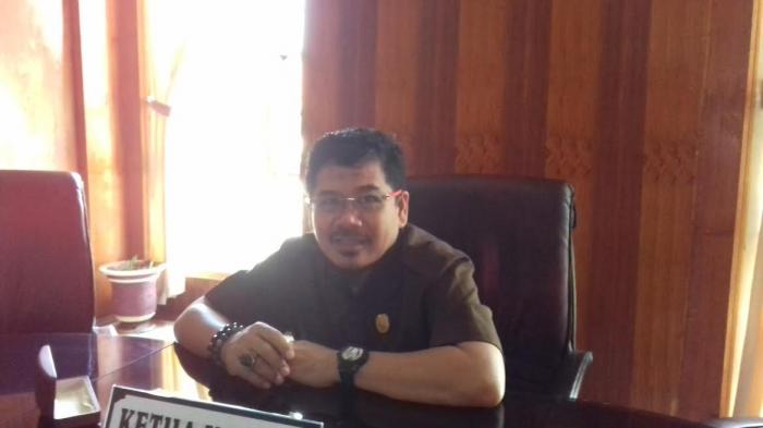 Legislator PPP Luwu Utara Tak Setuju Harga Rokok Naik, Achdam Isap 3 Bungkus Per Hari - Tribun ...