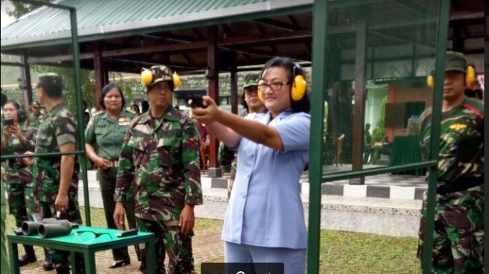 Ibu-Ibu PIA Ardhya Garini Daerah II Ikut Lomba Menembak, Ini Tujuannya ...