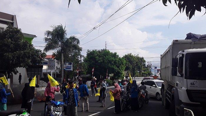 VIDOE : PMII Pinrang Demo Tindakan Refresif Aparat di Pangkep - Tribun ...