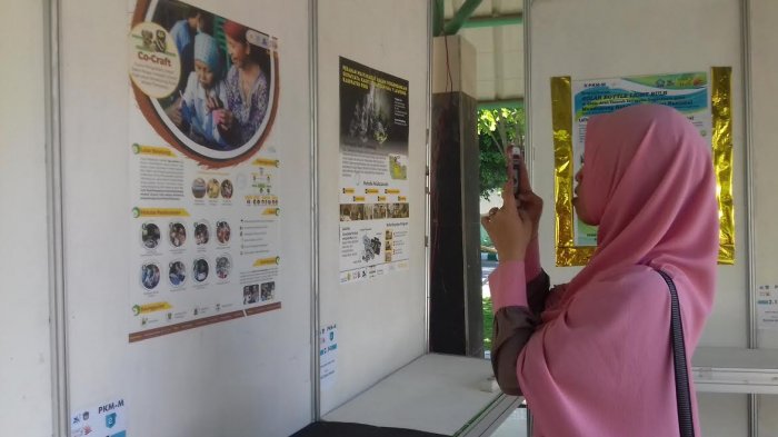 Pameran Poster Pimnas 2017 Masih Jadi Daya Tarik - Tribun-timur.com
