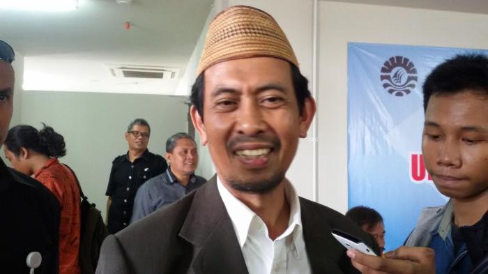Prof Hamzah Upu Janjikan Bus Gratis Antar Kampus UNM - Tribun-timur.com