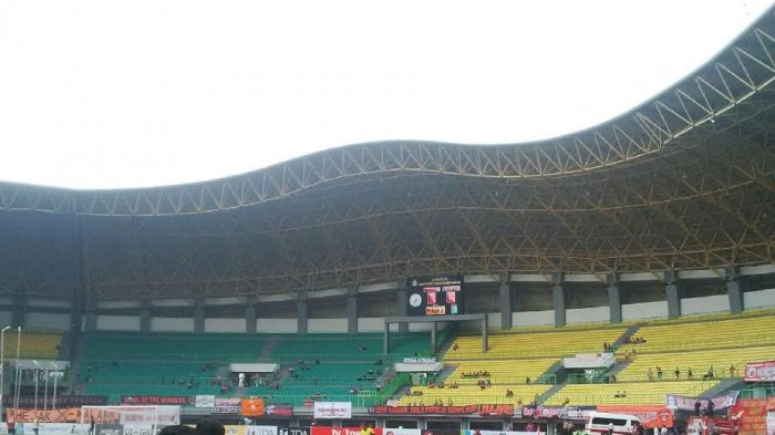 Stadion Patriot Sepi Sore Ini - Tribun-timur.com