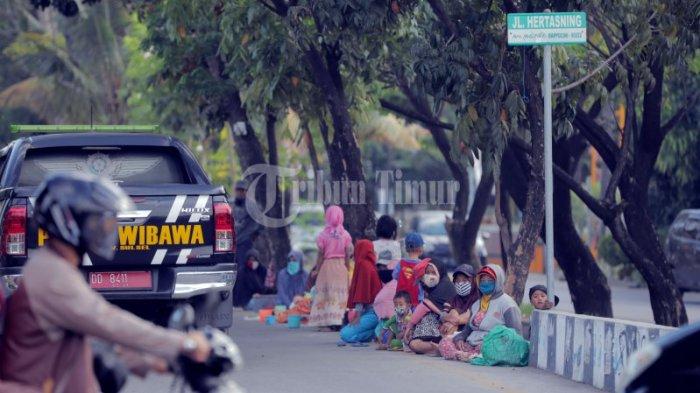 FOTO: Pengemis Makin Ramai di Jl Hertasning - Tribun-timur.com