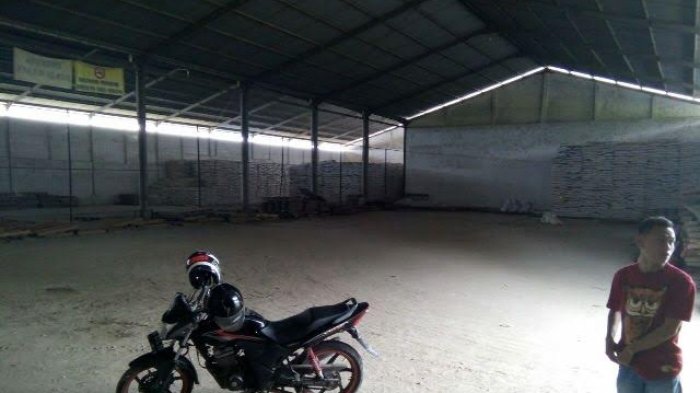 Gudang Pupuk Kosong, Petani Bantaeng Diminta Bersabar - Tribun-timur.com