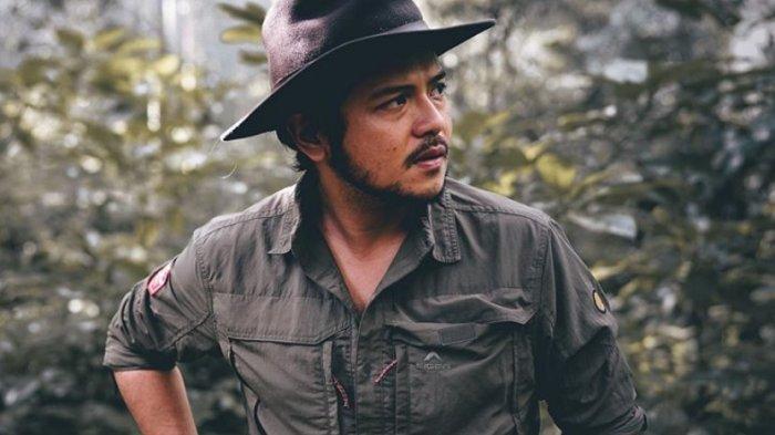 Ini Profil Ramon Y Tungka, VJ yang Jadi Pemeran Utama di Film Martabak ...