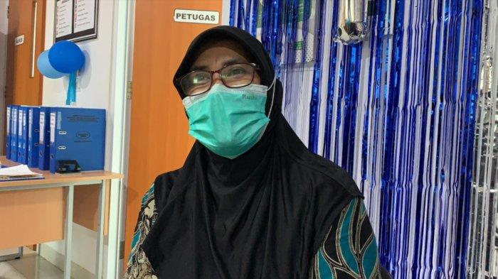 27 Tahun Jadi Perawat, Rani Lestari Jadi Sosok Ibu Sekaligus Ayah untuk Ketiga Anaknya - Tribun ...