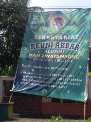 MAN 2 Watampone Pajang Baliho Agenda Reuni Akbar - Tribun-timur.com
