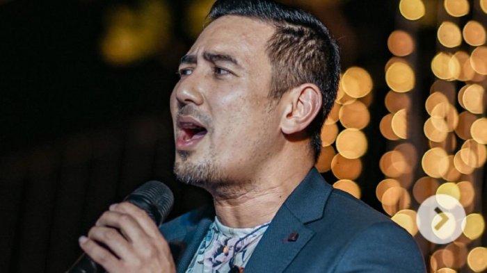 Rio Febrian Sedang Berduka Ibundanya Meninggal Dunia, Ini Profil dan ...