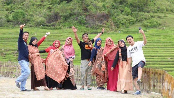 FOTO-FOTO: Kampung Tenun di Rongkong Kabupaten Luwu Utara - Tribun ...