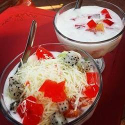 Begini Cara Membuat Salad Buah Khas Kafe Pantai Seruni Bantaeng ...