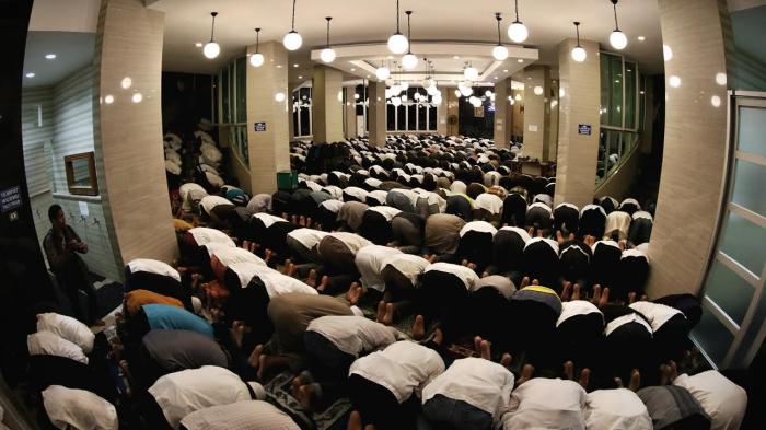 Tata Cara Salat Subuh, Bacaan, Serta Doa Qunut yang Wajib Diketahui ...