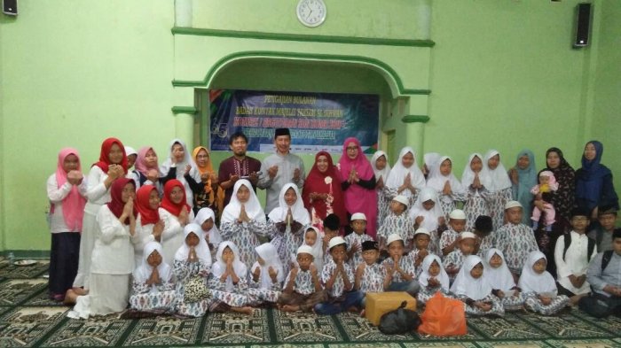 Gelar Buka Puasa, SDN Komp. IKIP I Santuni 50 Anak Panti Asuhan - Tribun-timur.com