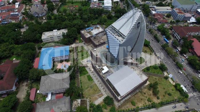 VIDEO: Menara UNM dari Udara - Tribun-timur.com