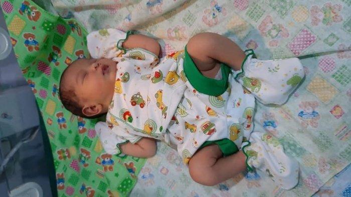 Bayi yang Telentang di Masjid Gowa Diperkirakan Berumur 4 Hari - Tribun ...