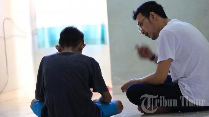 VIDEO: Cerita Bocah 14 Tahun di Makassar yang Kecanduan Ngelem - Tribun ...