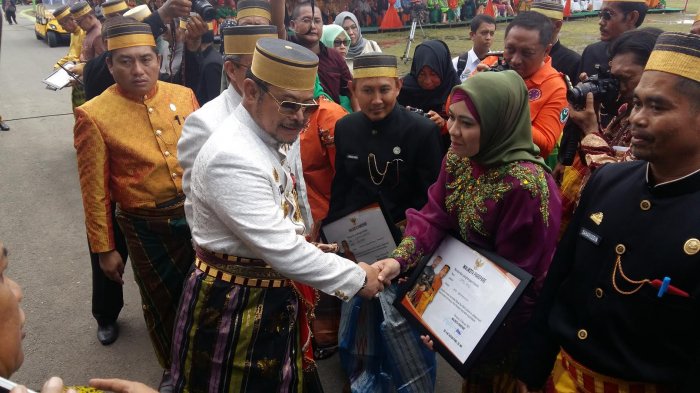 Wakil Direktur RSUD Andi Makkasau Sabet Penghargaan Dokter Berprestasi - Tribun-timur.com