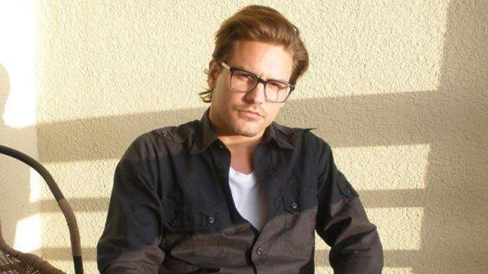 Sederet Fakta Tentang Alev Aydin, Ayah dari Bayi dalam Kandungan Halsey ...