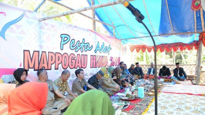 Masyarakat Bongkong Lestarikan Tradisi Macciccu dan Massikiri - Tribun ...
