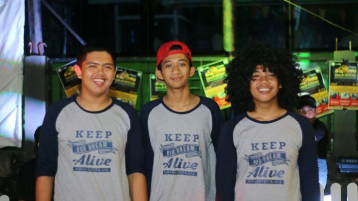 Tiga Siswa Bersahabat SMAN 1 Pinrang Ini Geluti Seni Rupa, Berikut ...