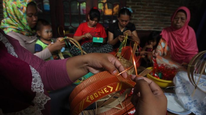 Begini Cara Membuat Bosara Bone di Dusun Labiacca, Intip Foto-fotonya ...