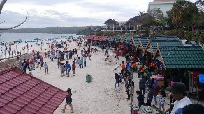 Dinas Pariwisata Bulukumba Akan Usir PKL dari Pantai Bira - Tribun-timur.com