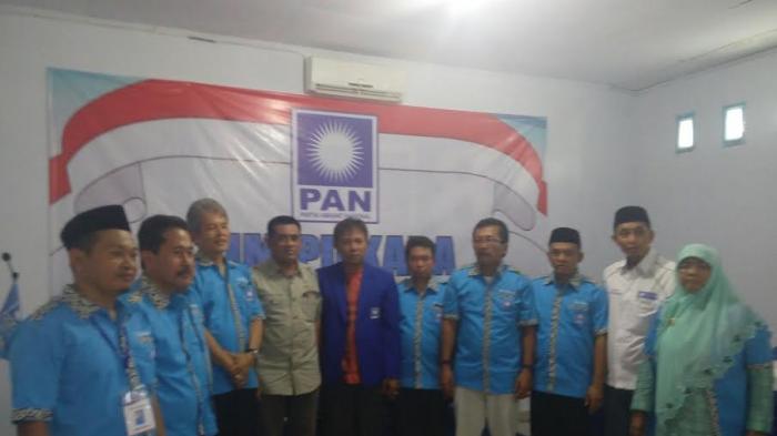 Gani Sirman Temui Pedagang di Tanete - Tribun-timur.com