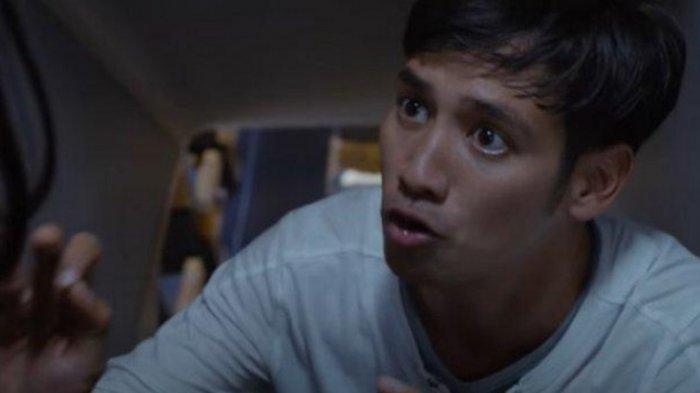 Trailer & Sinopsis Film Flight 555 Tentang Pembajakan Pesawat Dikemas ...