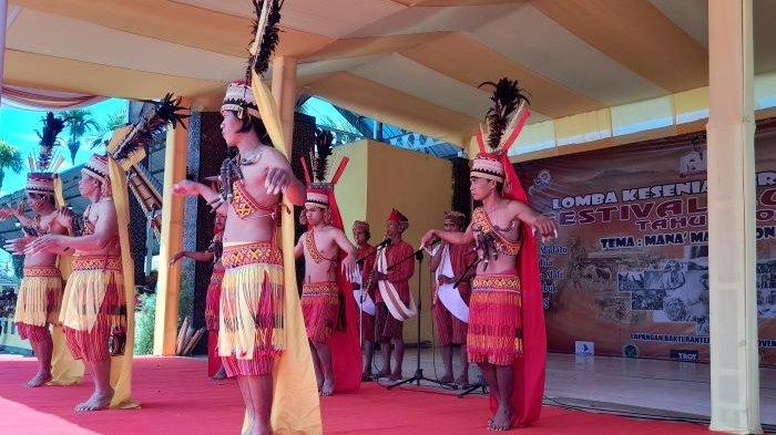 Kenali Delapan Gerakan Dalam Tarian Bandosan, Tarian Khas Masanda Tana ...