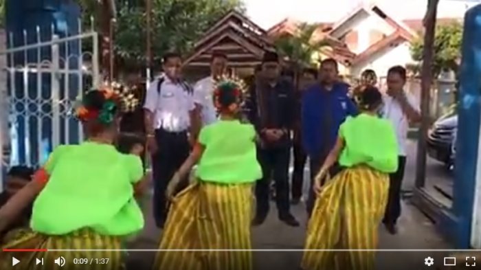 VIDEO: Kembalikan Formulir di PAN Palopo, Basiruddin Disambut Tarian ...