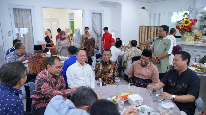 Tasyakuran Putra Wakil Gubernur Sulsel, Berikut Daftar Elite yang Tampak Hadir - Tribun-timur.com