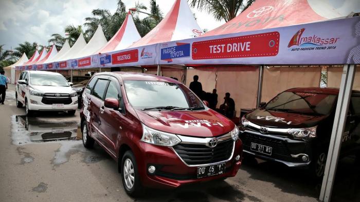 FOTO: Toyota Gelar Test Drive di Makassar Auto Fasion Tren 2016 ...
