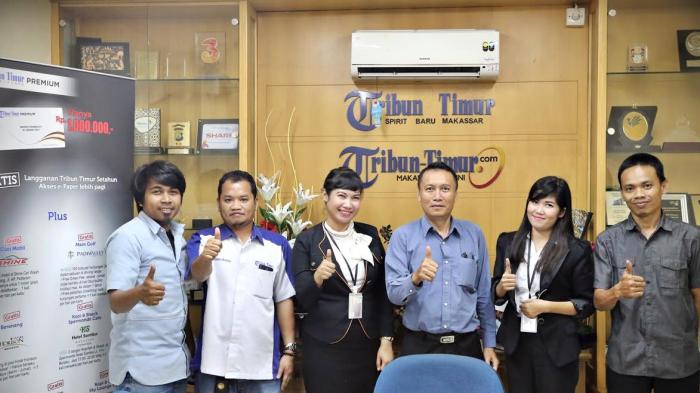 FOTO: Manajemen The M Hotel Pinrang Berkunjung ke Tribun Timur - Tribun ...