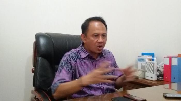 Pak PD Parkir, Tertibkan Parkir Samping STT Jaffray Bikin Macet Jalan ...
