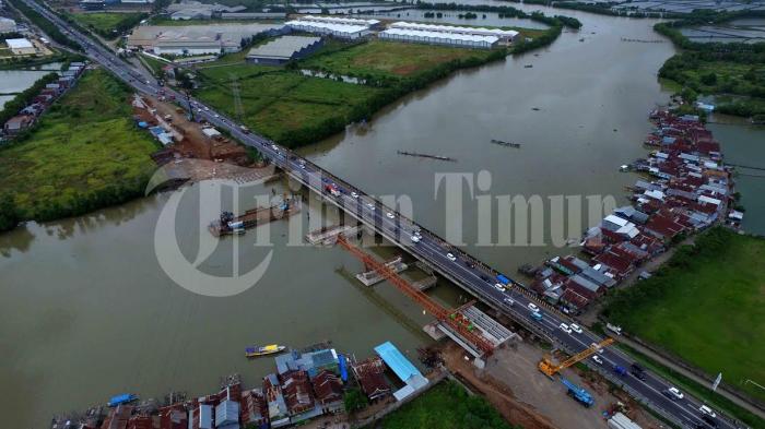 FOTO: Pengerjaan Konstruksi Jembatan Tol Ir Sutami - Tribun-timur.com