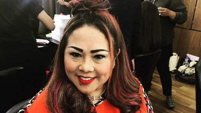 TRIBUNWIKI: Menangis Ceritakan Dirinya Jadi Tulang Punggung, Ini Profil ...