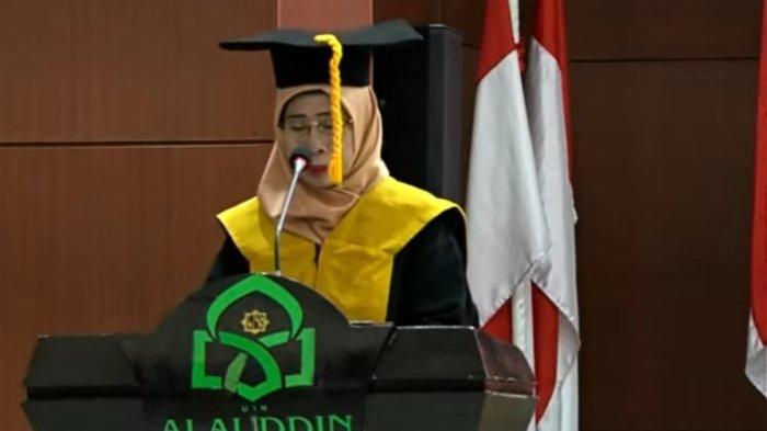 PROFIL Sohrah, Menangis saat Dikuhkuhkan sebagai Guru Besar UIN Alauddin Makassar - Tribun-timur.com