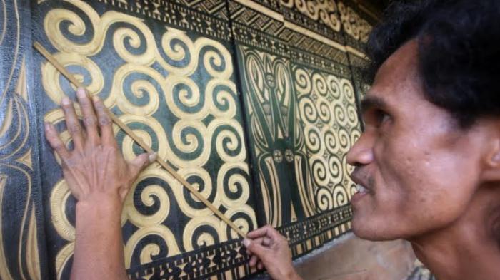 TRIBUNWIKI: Sejarah Ukiran Toraja, Ini Empat Dasar Ukiran Toraja ...