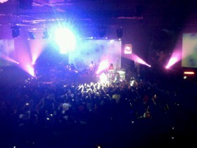 Bayang Semu Buka Penampilan Ungu di Liquid - Tribun-timur.com