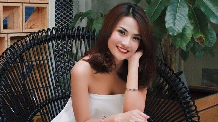 Ternyata Vanessa Angel Keseringan Berzina dengan Pria Lain, Promosi Pakai Video Mesum - Tribun ...